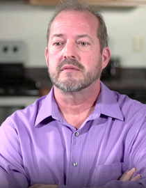 Watch S01 E01 - Don Miller and the Sibling Survivors - Making a Serial ...