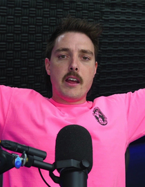 Watch S01 E10 - Among Us But I Protect James Charles / Among Us But It ...