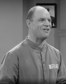 Watch S04 E08 - The Alan Brady Show Goes to Jail - The Dick Van Dyke ...