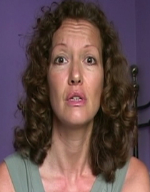 Watch S02 E03 - Maxine and Kelly - Wife Swap | Free TV Shows | Fawesome TV