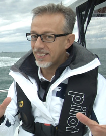 Watch S02 E18 - The Largest Yacht in the World - The Boat Show | Free ...