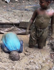 Watch 3 Faces In The Mud | Free TV Shows | Fawesome TV