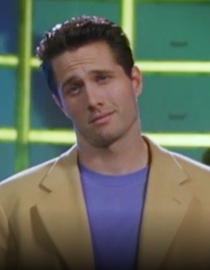Watch S04 E19 - New Blood - Silk Stalkings | Free TV Shows | Fawesome TV